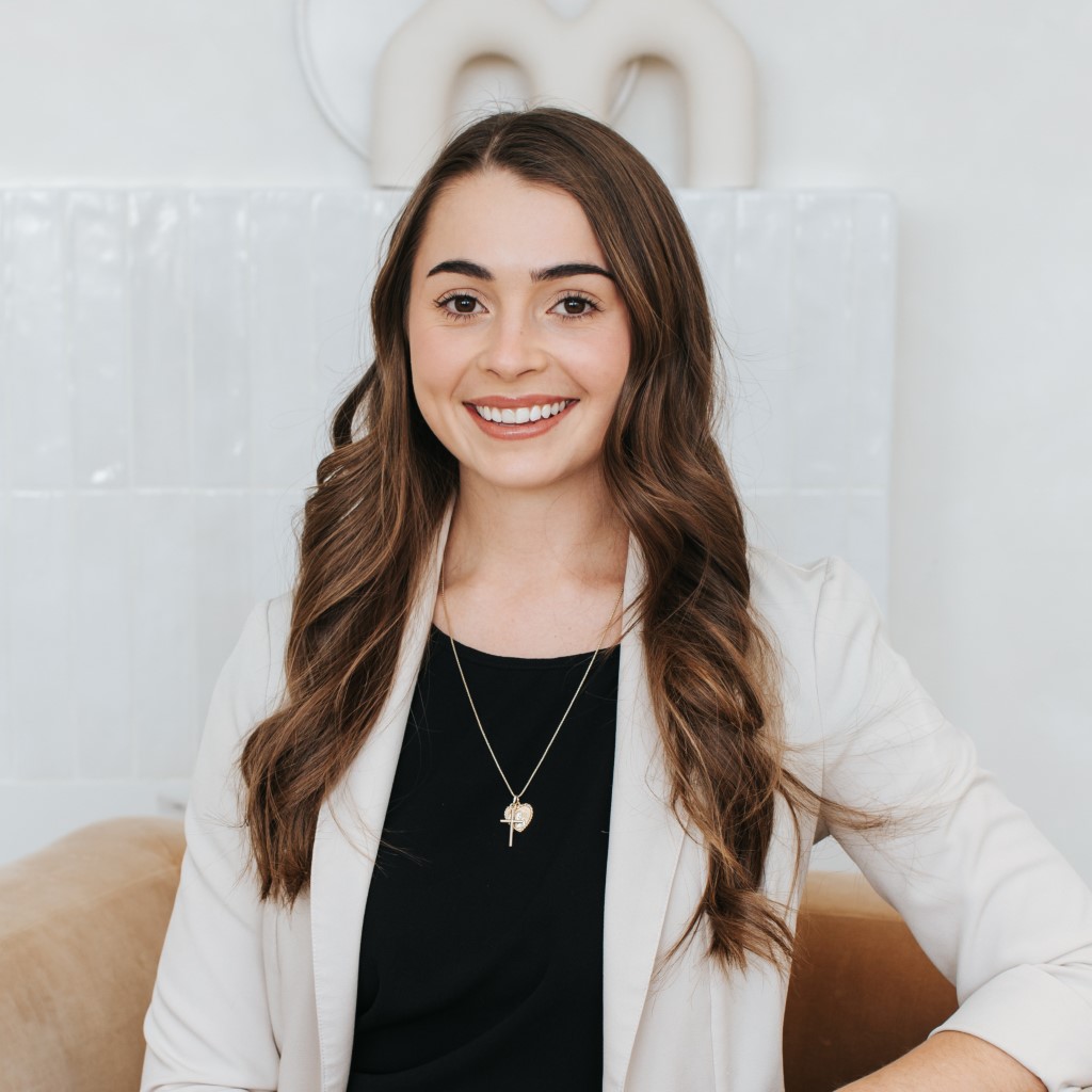 Hannah Headshot 2025 webres - Travis Gordon